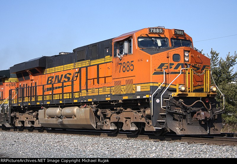 BNSF 7885